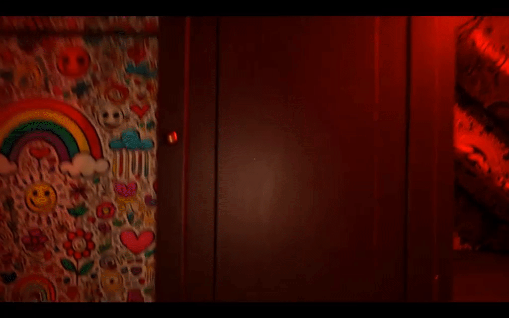 Familiar Stranger - Keymailer